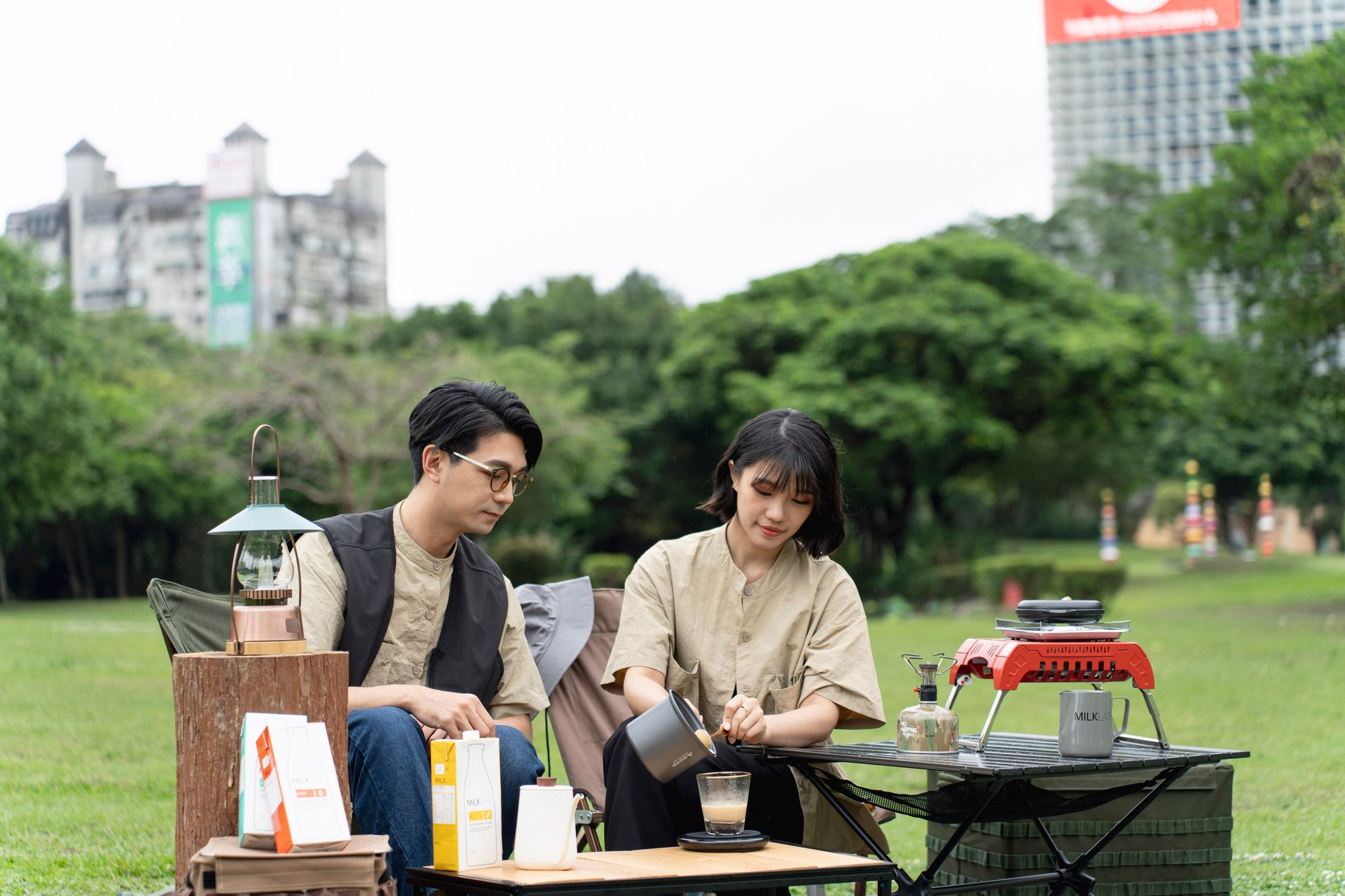 MILKLAB 專題 ：咖啡革命少不了植物奶｜「不是誰的替代品」原來植物奶可以這樣喝？ —— 專訪 AD Café 咖啡影誌 - Nonsense 謬思｜藝術・思想・生活