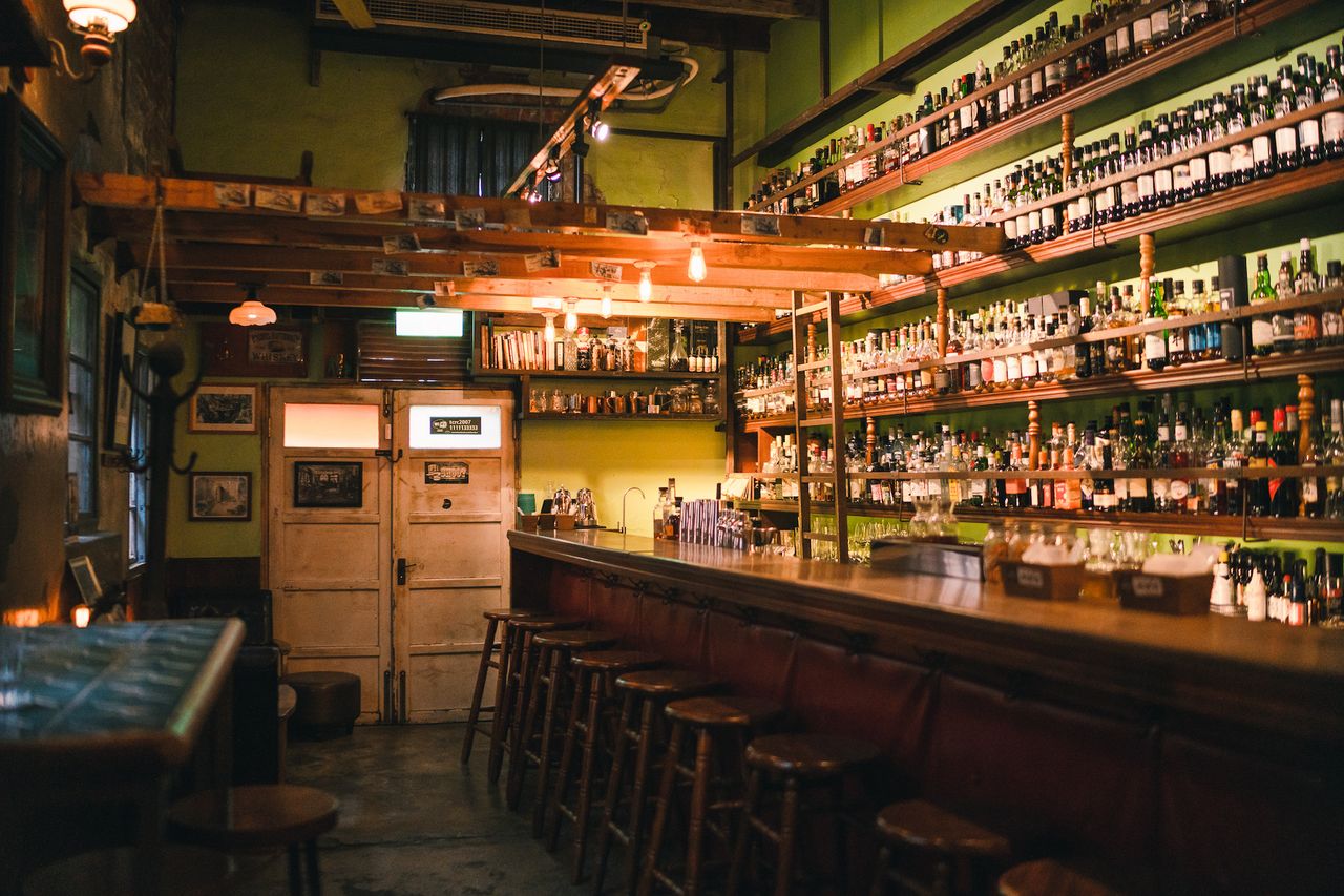 城市俱樂部｜歡迎光臨，一腳踏入就出不來的古都與酒吧——專訪 Bar T.C.R.C 創辦人黃奕翔 - Flavor | 風格美食指南